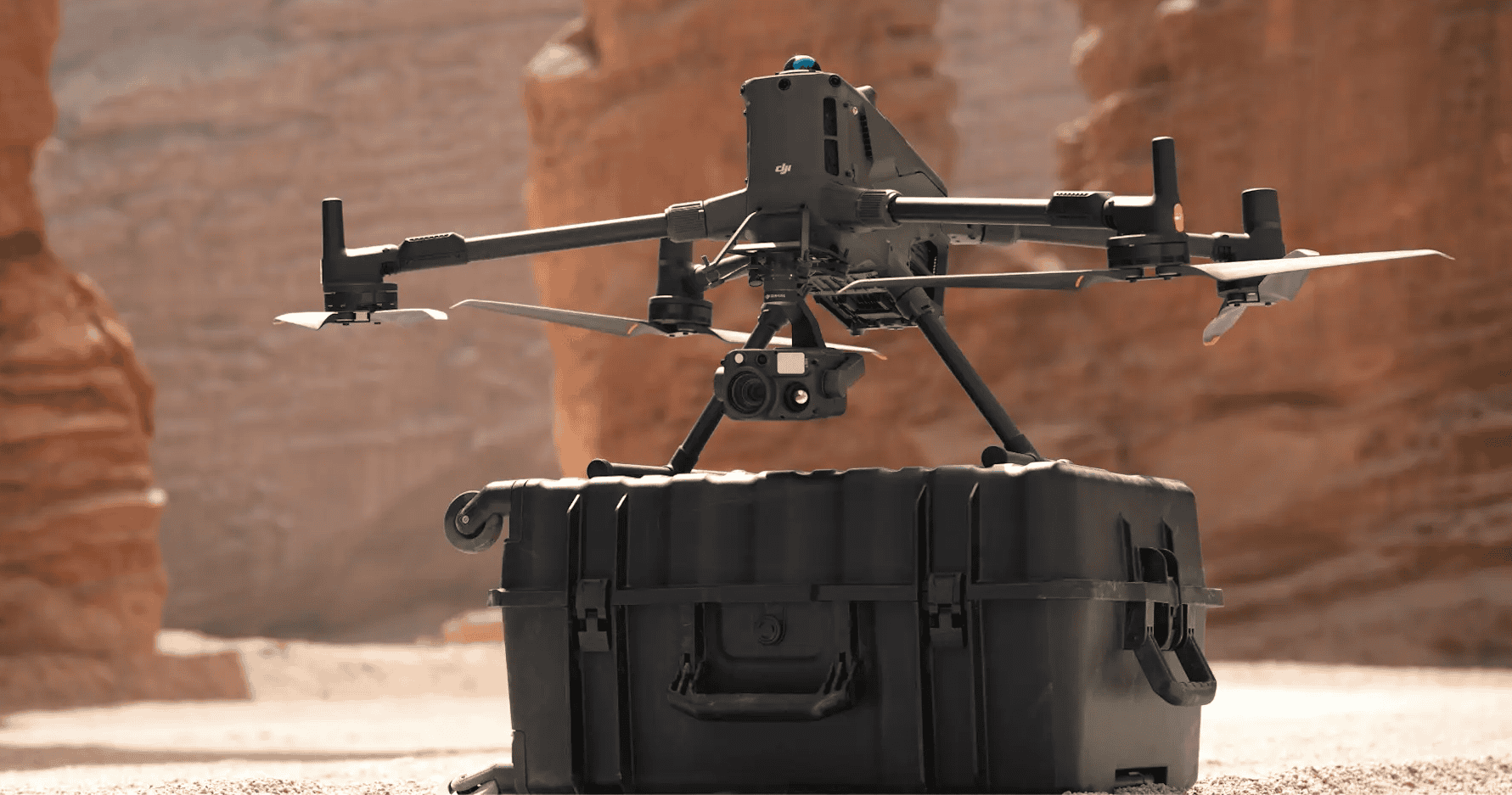 DJI Matrice 400: Specifiche Tecniche, Sensori Avanzati e Compatibilità Payload per Droni ...